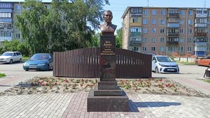аллея в честь 70-летия Великой Победы (Kurgan, Karla Marksa Street), kültür ve eğlence parkları  Kurgan'dan