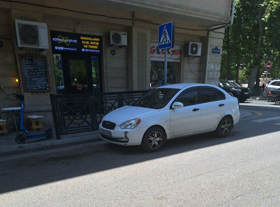 Oyun ve oyun konsolu firmaları KonsolOyun. az, Bakü, foto