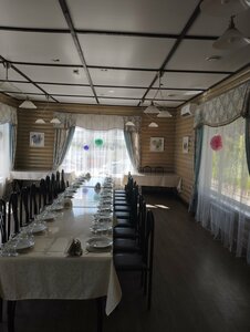 Cafe Pristan (ulitsa Frunze No:8А), kafe  Zvenigorod'dan