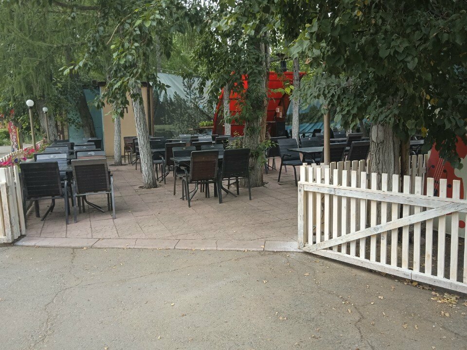 Kafe Ели-Пили, летняя веранда, Orenburg, foto
