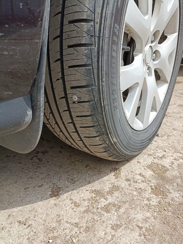 Oto lastik tamiri Шиномонтаж, Lobnia, foto