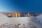 Ryans La Marina (Provincia de Islas Baleares, Ibiza, Ibiza), otel  İbiza'dan