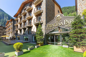 Hotel Princesa Parc (Parròquia La Massana, Arinsal), otel  Dünya'dan