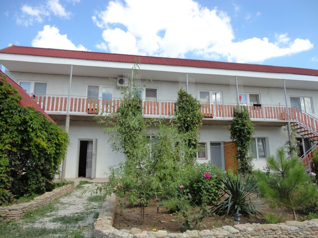 Resort oteller, tesisler Gostiny dom Chernomorskaya 37, Kırım Cumhuriyeti, foto