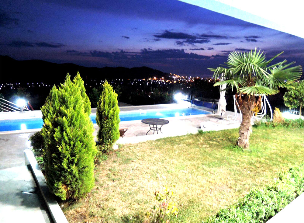 Emlak ofisi Univerzal Beganovic, Bar, foto