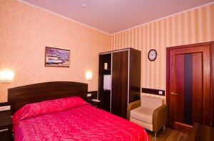 Gostiniua City Club (prospekt Yuriia Haharina No:145), otel  Harkiv'den