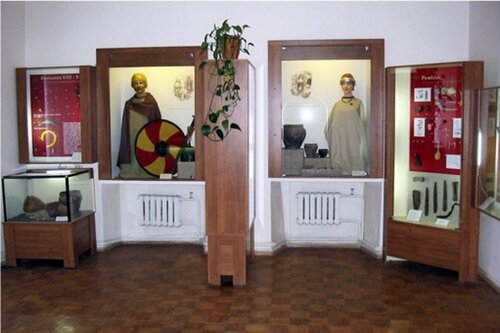 Müzeler ve sanat galerileri Kursky muzey arkheologii, Kursk, foto