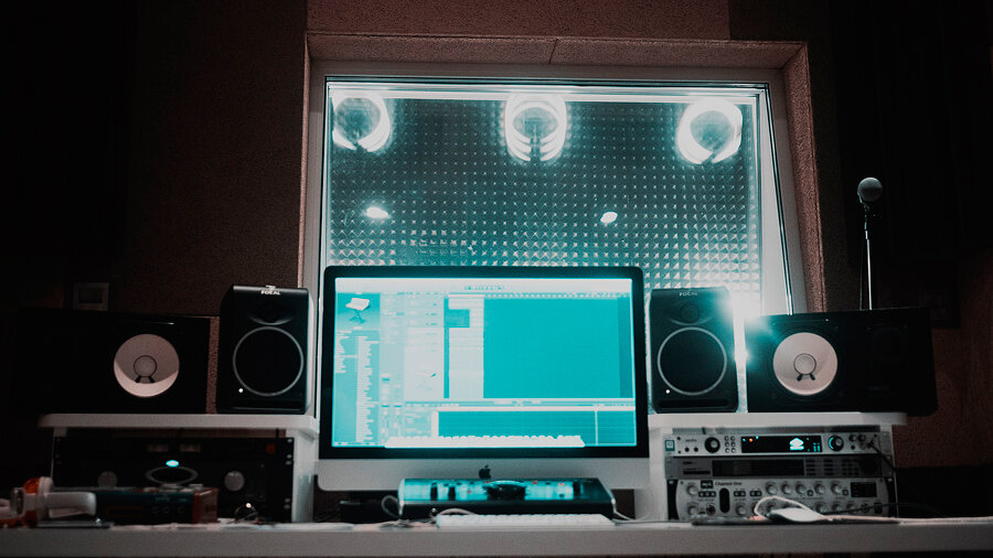 Ses kayıt stüdyoları Zapisat-Pesnyu. Rf, Moskova, foto