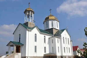 Khram Prepodobnogo Sergiya Radonezhskogo (Sadova vulytsia No:50, selo Zaliznyi Port), ortodoks kiliseleri  Kerson Bölgesi'nden