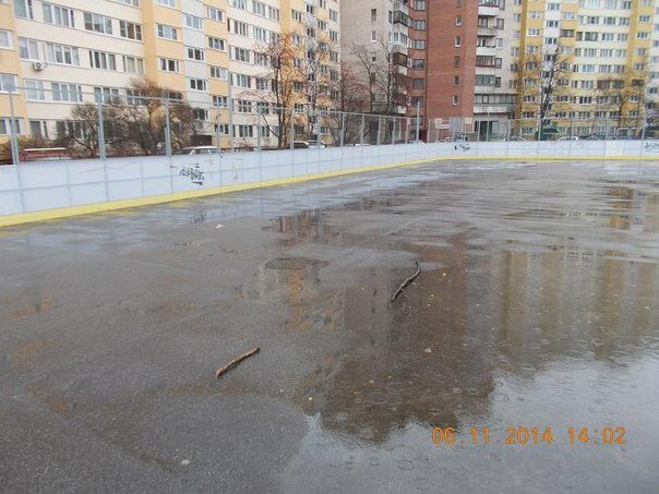 Buz pateni pistleri Ice rink, Saint‑Petersburg, foto