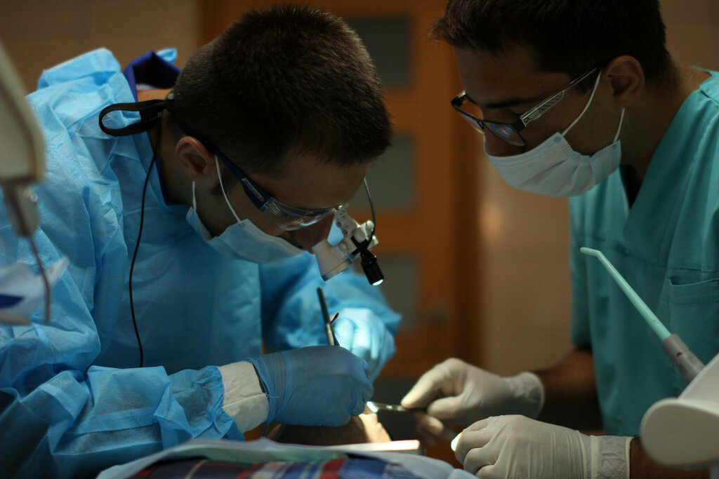 Özel ağız ve diş sağlığı klinikleri ve muayenehaneleri Stomatologicheskaya klinika Dental Vayt, Dnepropetrovsk, foto
