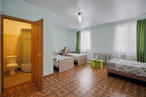 Rus - Baikal (Kirpichnaya ulitsa No:187Б), pansiyonlar, hosteller  Irkutsk'tan