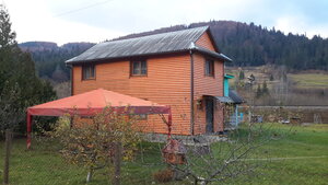 Usadba Lesnika (Ivano-Frankivska Region, Yaremchanska miska rada, selo Mykulychyn), otel  Yaremcha'dan