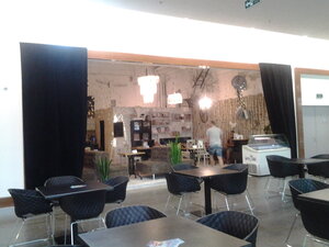 Samoye dobroye kafe (Hnata Khotkevycha Street No:1В), kafe  Kiev'den