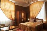Lion´s Castle Hotel (vulytsia Hlinky No:7), otel  Lviv'den