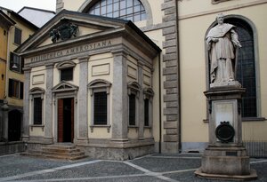 Амброзианская библиотека (Lombardy, Milan, Via Santa Maria Fulcorina), kütüphaneler  Milano'dan