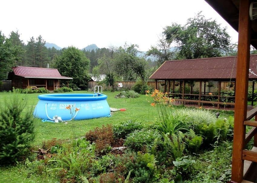 Tatil köyleri Askat, baza otdykha, Altay Cumhuriyeti, foto