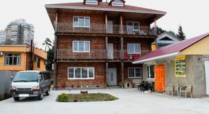 Gostevoy dom Ekokhaus (Krasnodar Territory, Sochi, Adler, Golubiye Dali Microdistrict), otel  Soçi'den