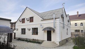 Alenushka (8-ya Gvardeyskaya ulitsa No:48, selo Myskhako), otel  Krasnodarski krayından