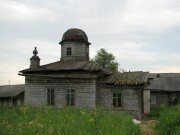 Şapel, haç anıtı Chapel of the Assumption in Krivye, Vologodskaya oblastı, foto
