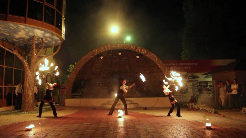 Tiyatrolar Teatr ognya Adelaida, Dnepropetrovsk, foto