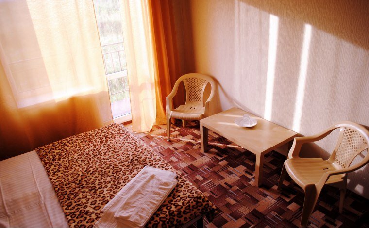 Otel Gostinitsa Shokolad, Anapa, foto