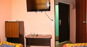 Space (ulitsa 50 let Oktyabrya No:26, Kemerovo), otel  Kemerovo'dan