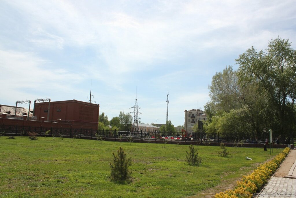 Kültür ve eğlence parkları Alleya kedrov, Nevyansk, foto