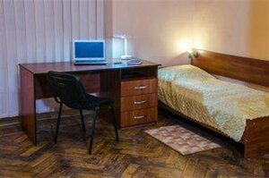 Khostel Pushkin (Пушкінська вулиця No:7), otel  İzium'dan