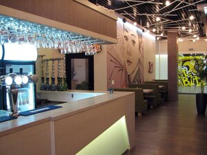 Restoran Murakami (Akademika Hlushkova Avenue No:13Б, Kyiv), hazır yemek teslim servisleri  Kiev'den