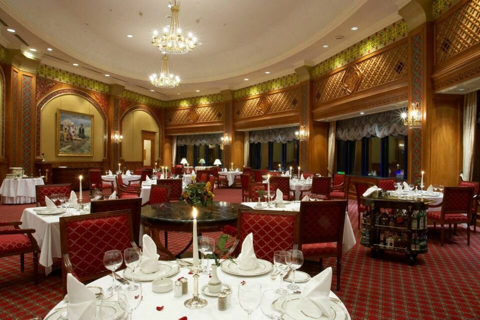 Restoran Belvedere Grill Room, Almatı, foto