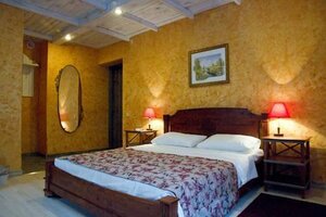 La Mezon (ulitsa 9-ya Liniya No:180, Omsk), otel  Omsk'tan