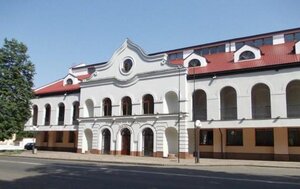 Poltavsky khudozhestvenny muzey Galereya iskusstv imeni Nikolaya Yaroshenko (Yevropeiska vulytsia No:5), müzeler ve sanat galerileri  Poltava'dan