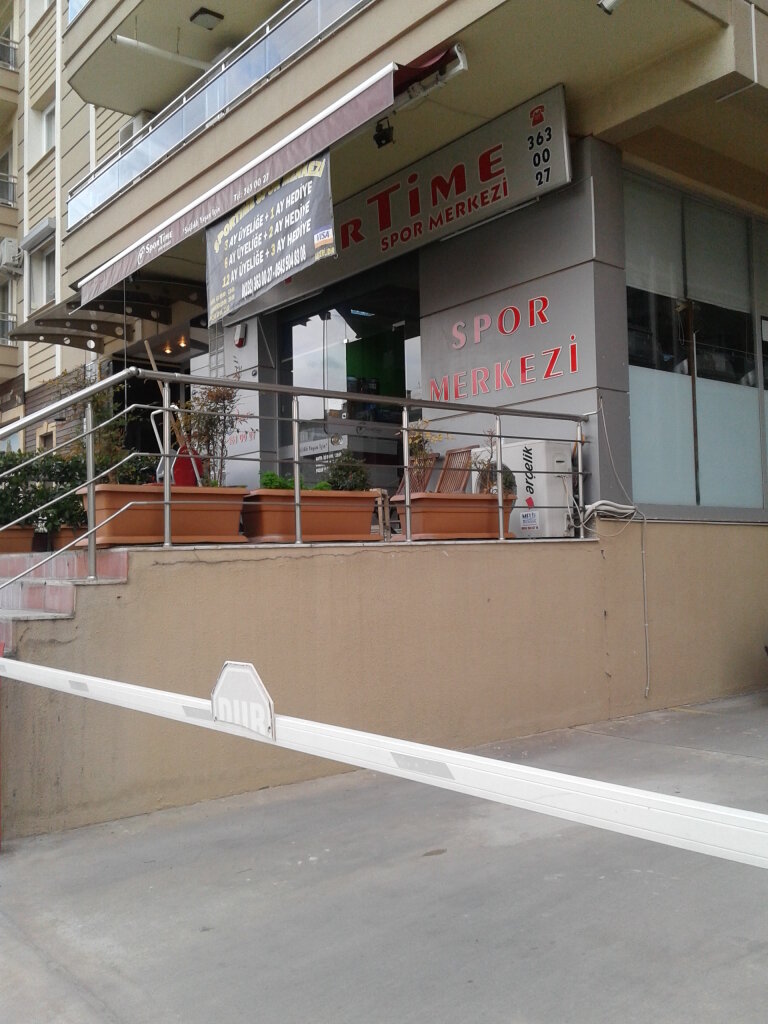 Spor ve jimnastik salonları Spor Time Spor Salonu, İzmir, foto