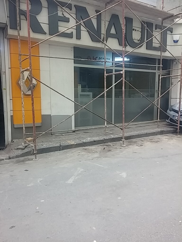 Özel ağız ve diş sağlığı klinikleri ve muayenehaneleri Diş Hekimi Ayhan Deniz, İstanbul, foto
