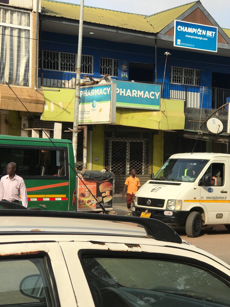 Eczaneler Neek Royale Pharmacy, Akra, foto
