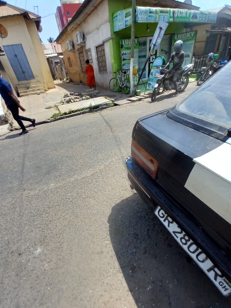 Besin takviyesi, aktariye Lucky, Akra, foto