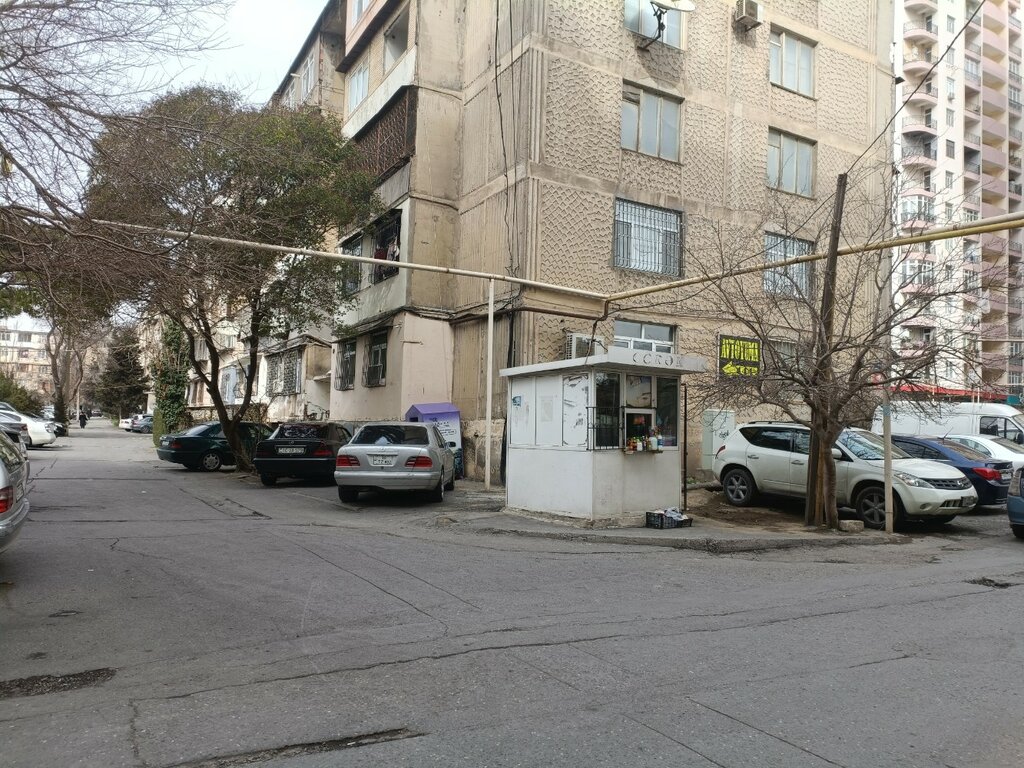 Su satışı Çörək, Bakü, foto