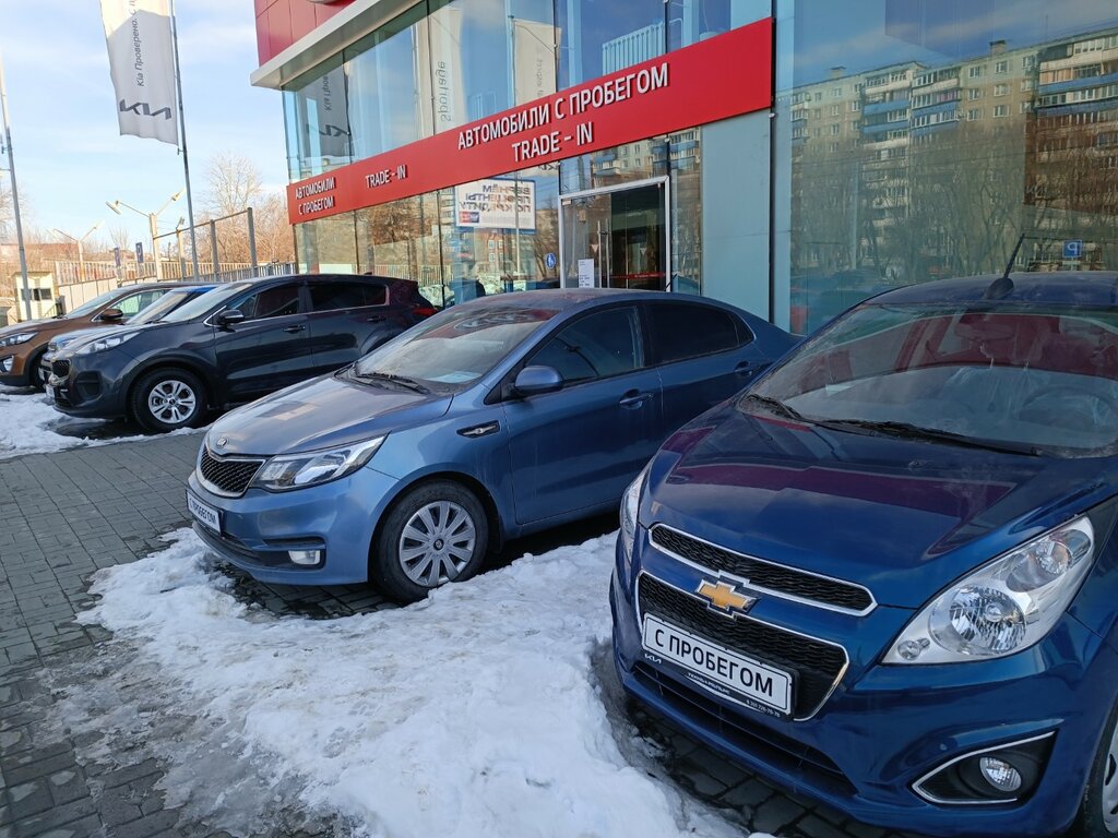 Otomobil satış galerileri Автомобили с пробегом, Çeliabinsk, foto
