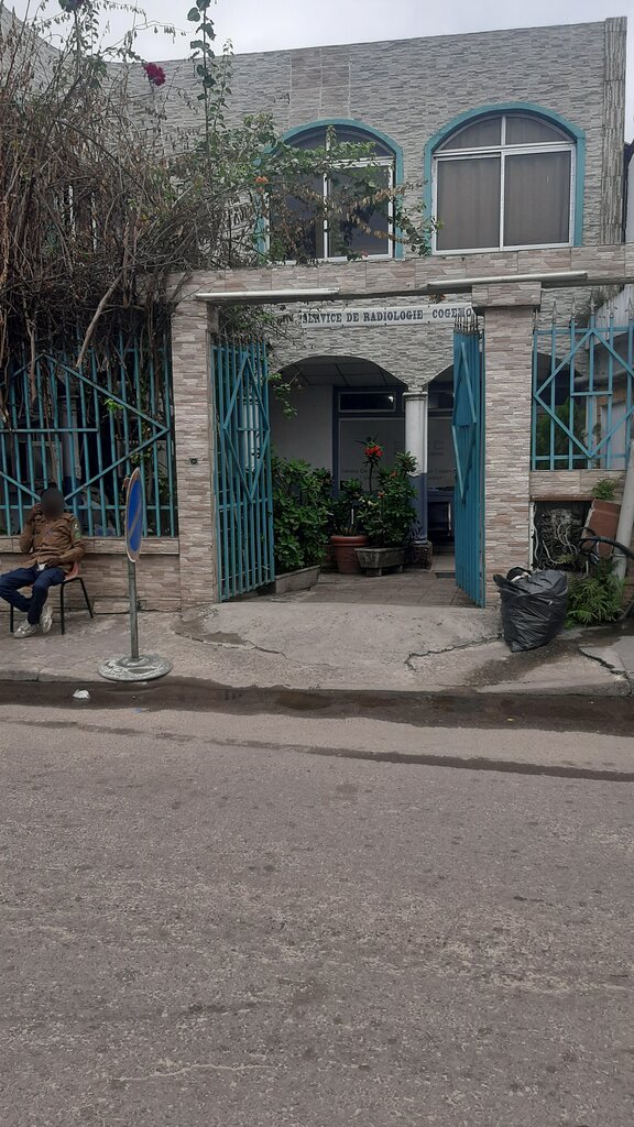 Tıp merkezleri ve klinikler Clinical Medico - Chirurgicale Cogemo, Brazzaville, foto