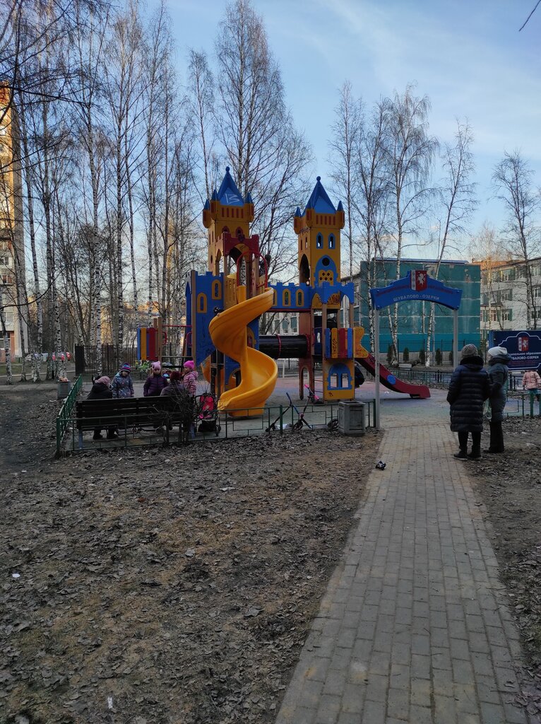 Oyun alanı Playground, Saint‑Petersburg, foto