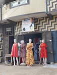 Divine couture de yop sorbonne (Abidjan, La commune Yopougon, Rue S450), terziler  Abican'dan