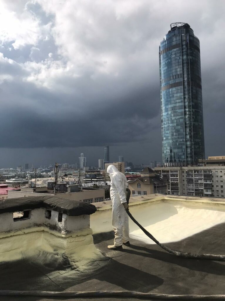 Çatı hizmetleri Kompaniya Uralpolimergrupp, Yekaterinburg, foto