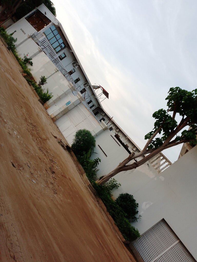 Otel Djatai, Loanda, foto