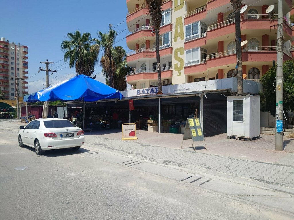 Alışveriş merkezleri Bayar AVM, Mersin, foto