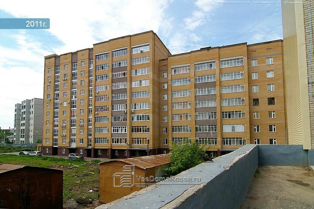 Bina, site yönetimi Zaslonova 17, Kazan, foto