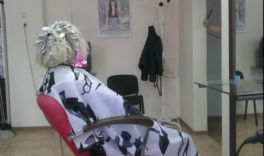 Kuaförler Parikmakherskaya U Dzhiny, Volgograd, foto