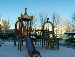 Playground (Кронверкский проспект No:45, корп. 2), oyun alanı  Saint‑Petersburg'dan