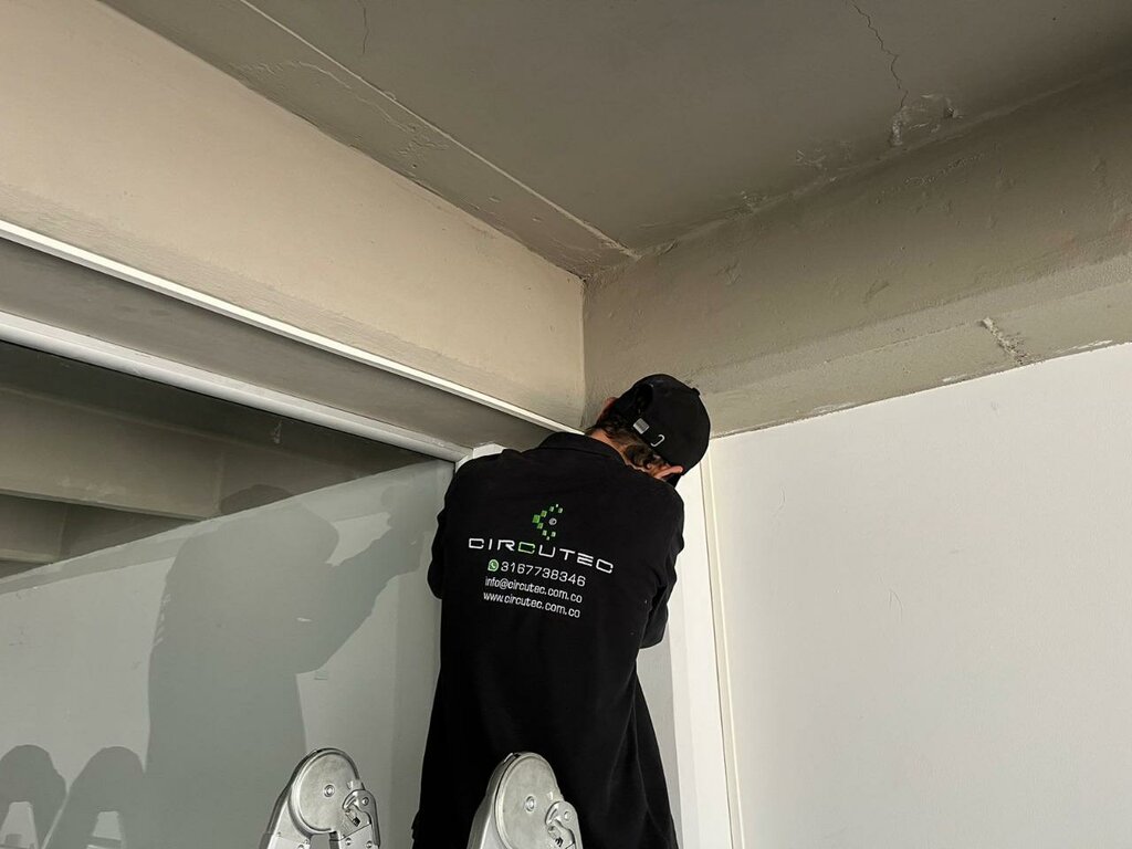 Şifreli kasalar Circutec Venta e Instalación y Programación, Bogota, foto