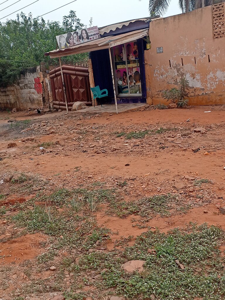 Kuaförler Redeemer beauty salon, Akra, foto